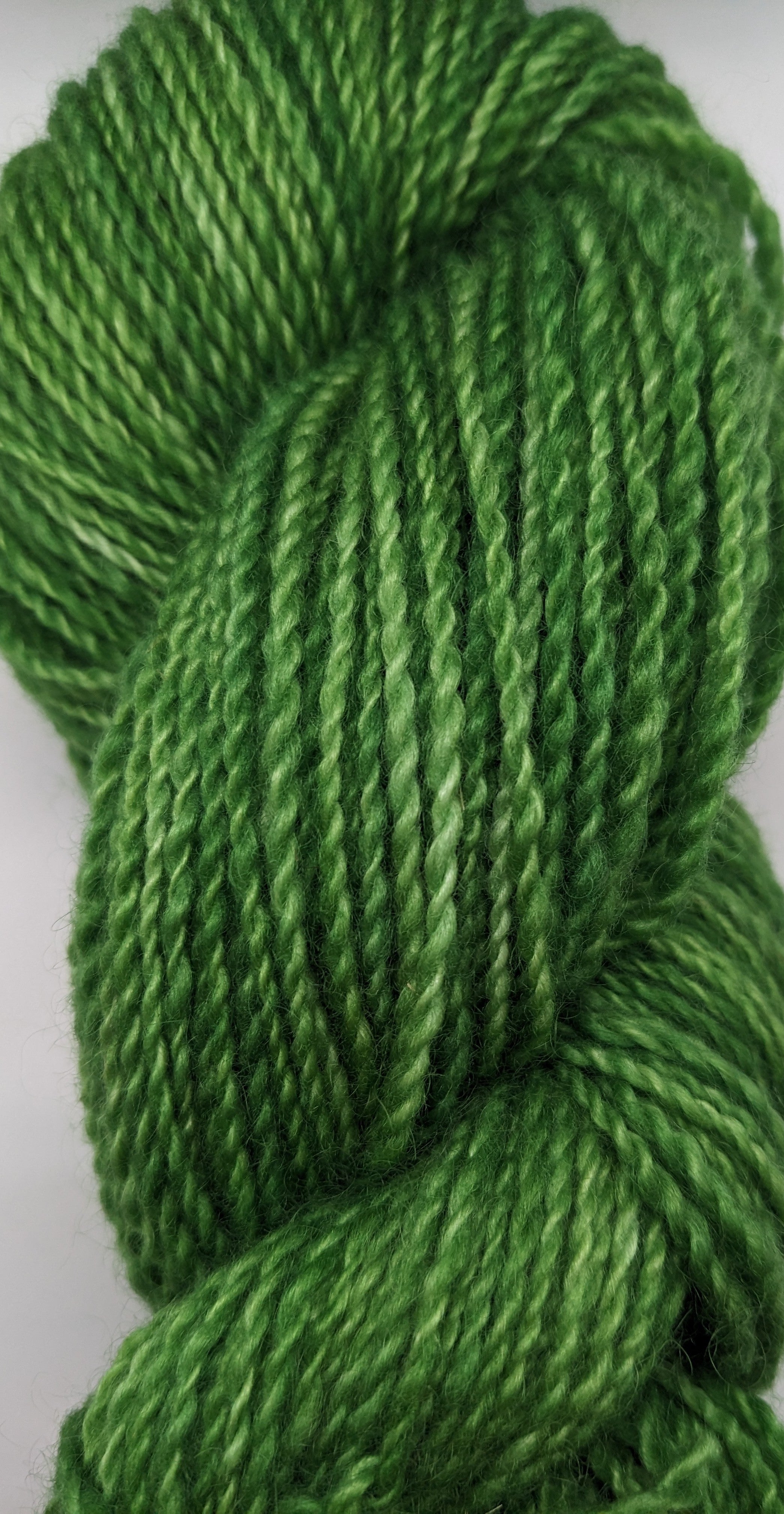 Lady - Worsted Weight Yarn, 100g, Basil Green | Les Belles Bouclettes
